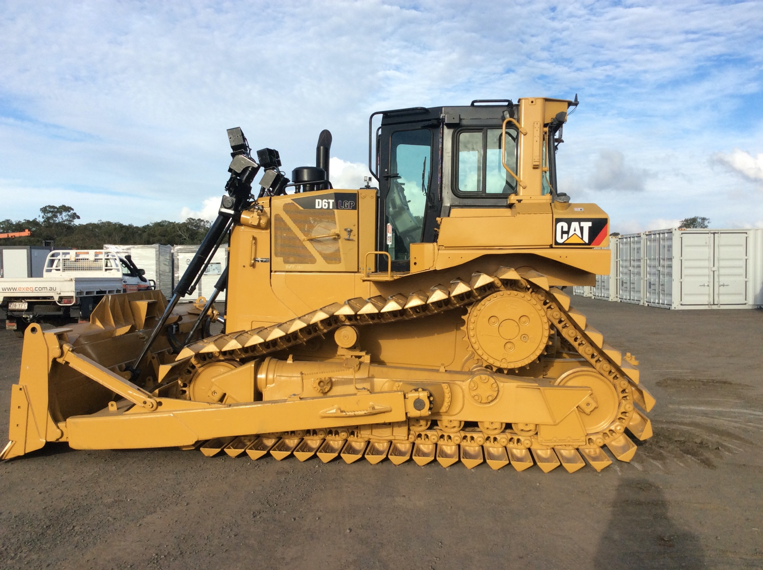 Komatsu and Cat Bulldozers For Sale | Excavation Equipment
