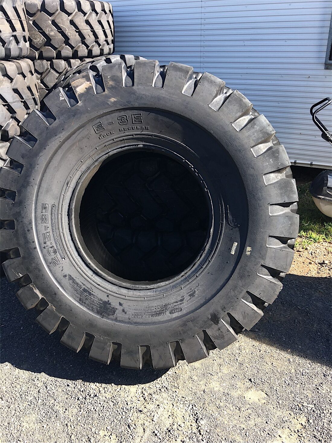 20.5-25 Earthmoving Tyre - Excavation Equipment