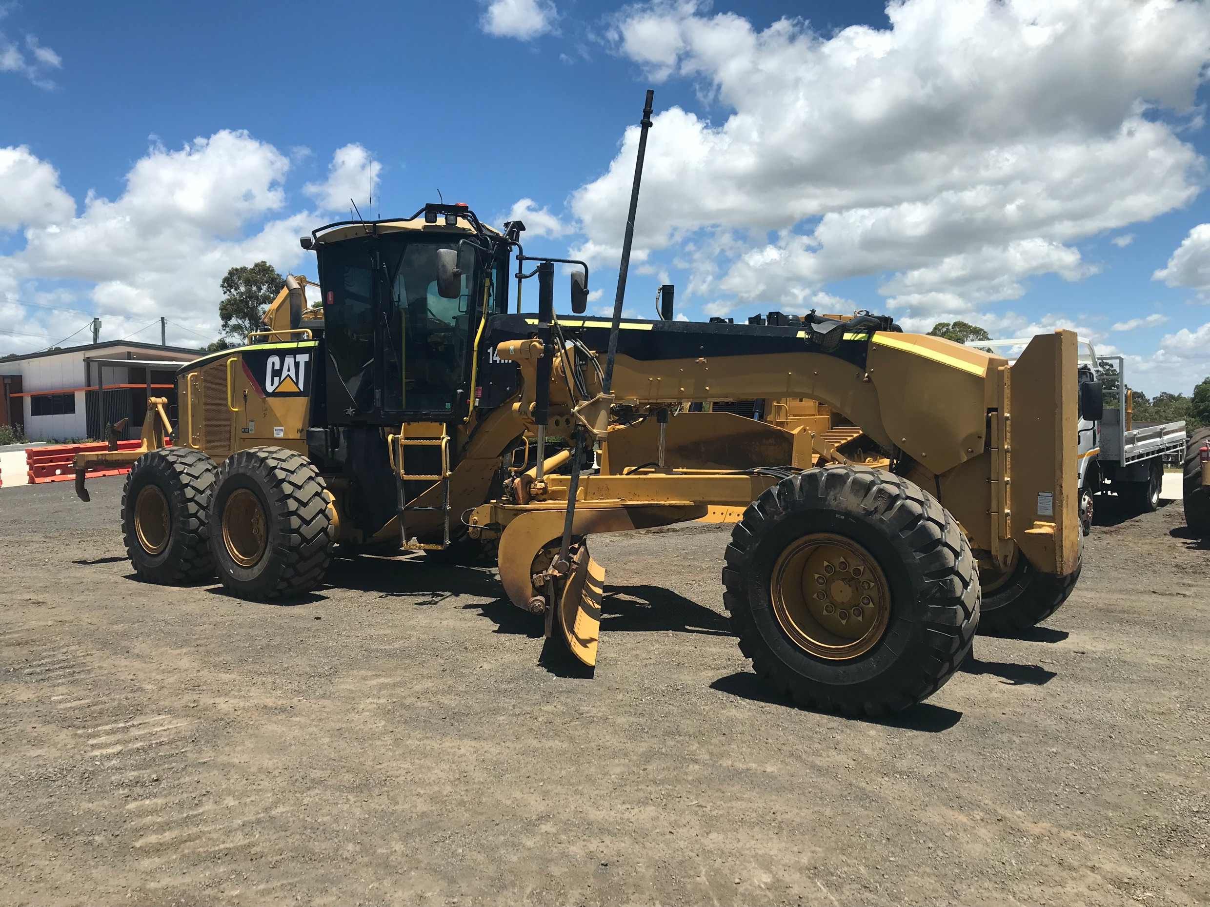 Volvo, Komatsu, Caterpillar Grader For Sale | Excavation Equipment